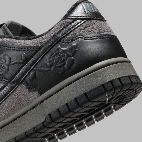 Nike Dunk Low "Black Roses" HF1986-001 | SneakerNews.com