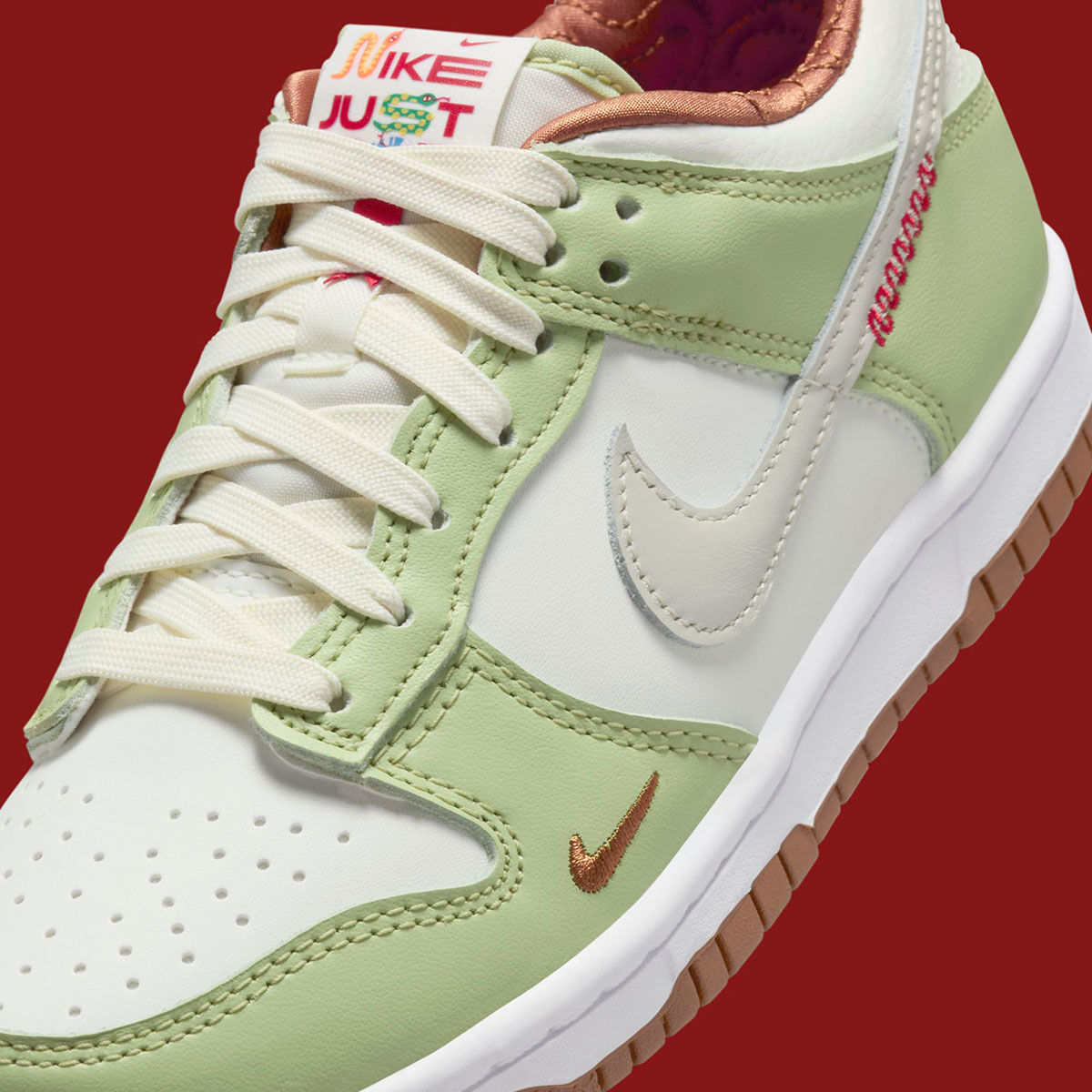 Year Of The Snake Nike Dunk HV6001-101 | SneakerNews.com