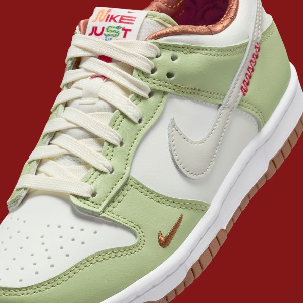 Year Of The Snake Nike Dunk HV6001-101 | SneakerNews.com