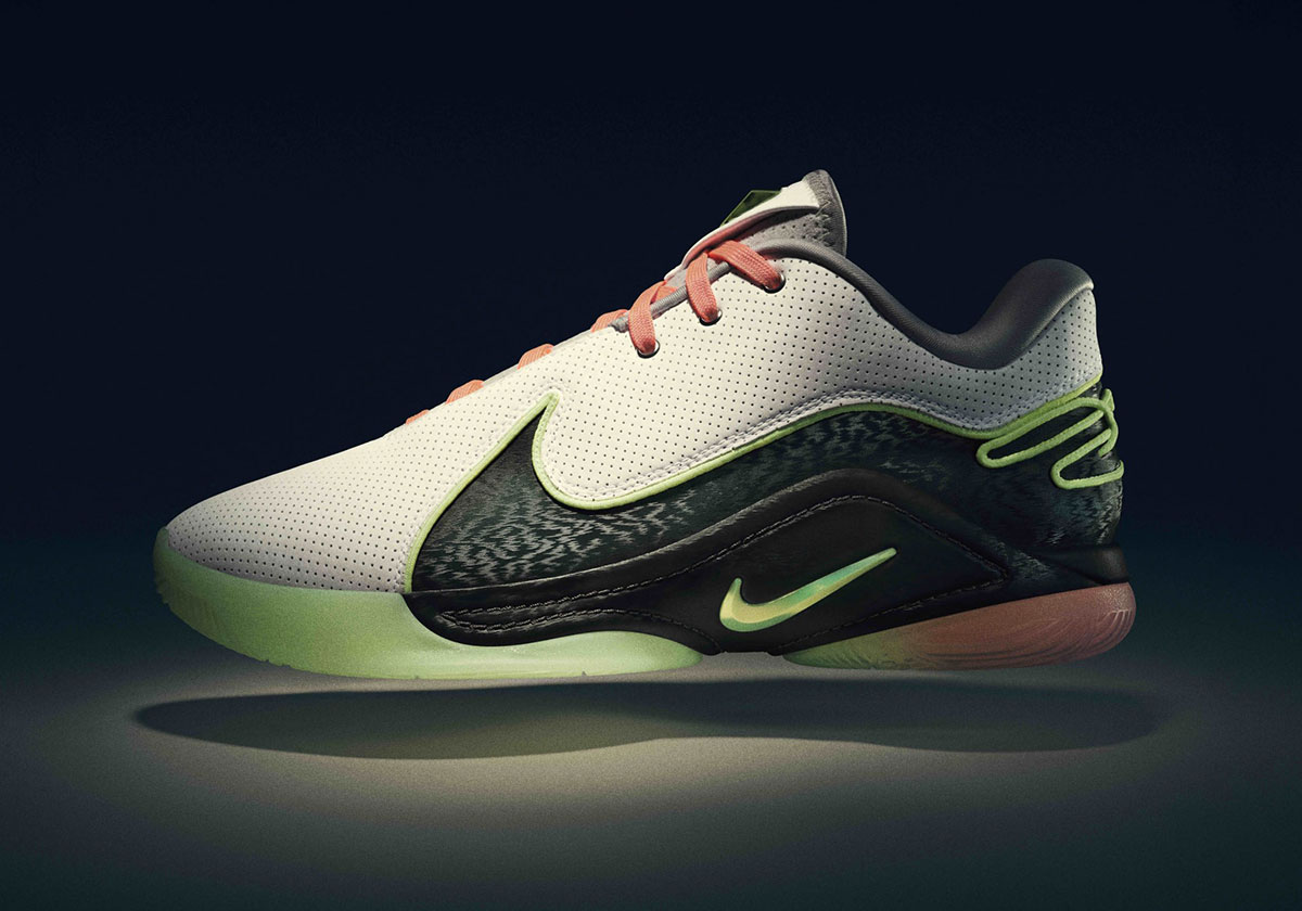 Nike LeBron 22 Officially Unveiled | SneakerNews.com