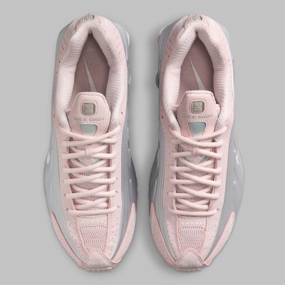 Nike Shox R4 Barely Rose AR3565-600 | SneakerNews.com