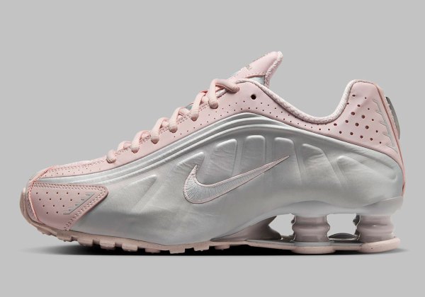Nike Shox R4 Barely Rose AR3565-600 | SneakerNews.com