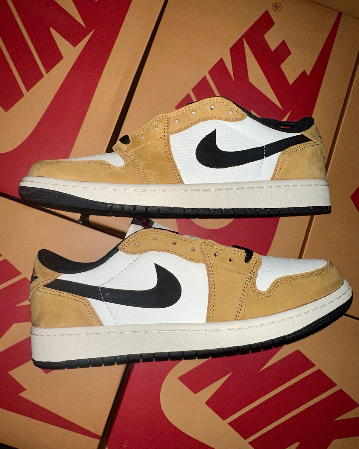 Air Jordan 1 Low ROTY CZ0790-107 | SneakerNews.com