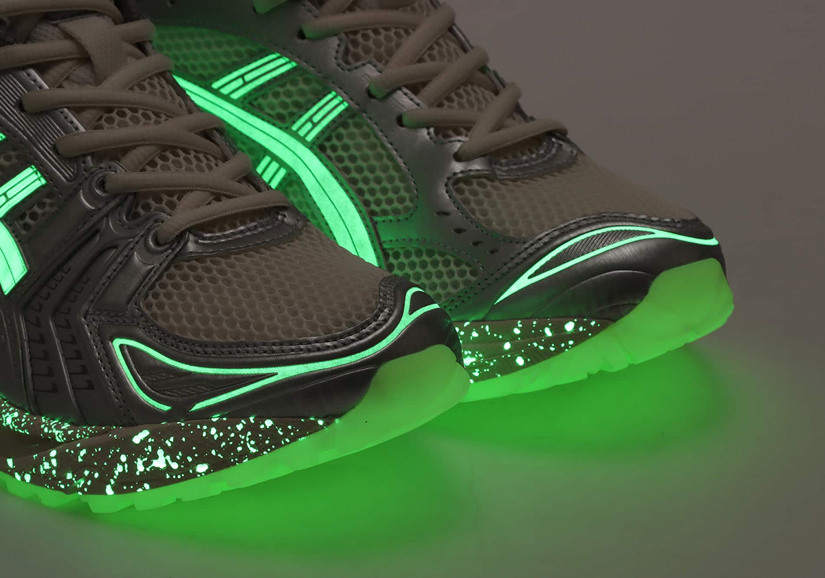 atmos ASICS GEL-Kayano 14 "Yakoutake" 1203A575-100 | SneakerNews.com