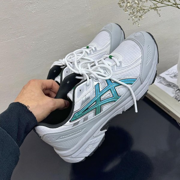 HIDDEN NY ASICS GEL-Venture 6 Shield | SneakerNews.com