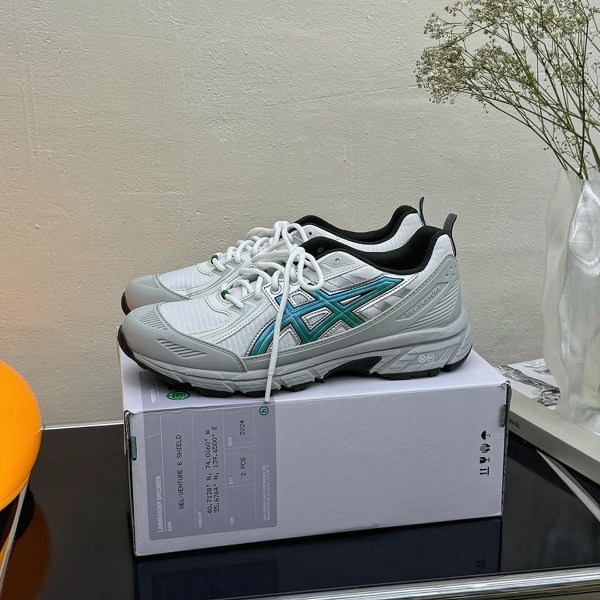 HIDDEN NY ASICS GEL-Venture 6 Shield | SneakerNews.com