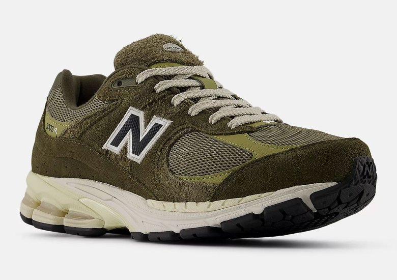 New Balance 2002R "Dark Moss/Covert Green/Olive Oil" M2002RZD ...