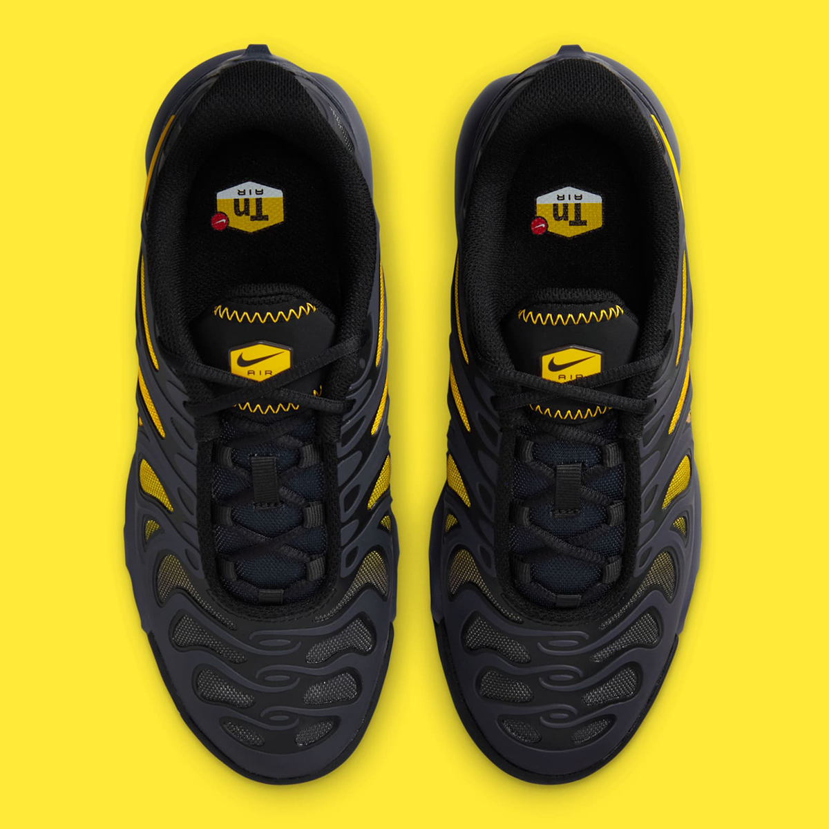 Nike Air Max Plus Drift Batman FV5921-003 | SneakerNews.com