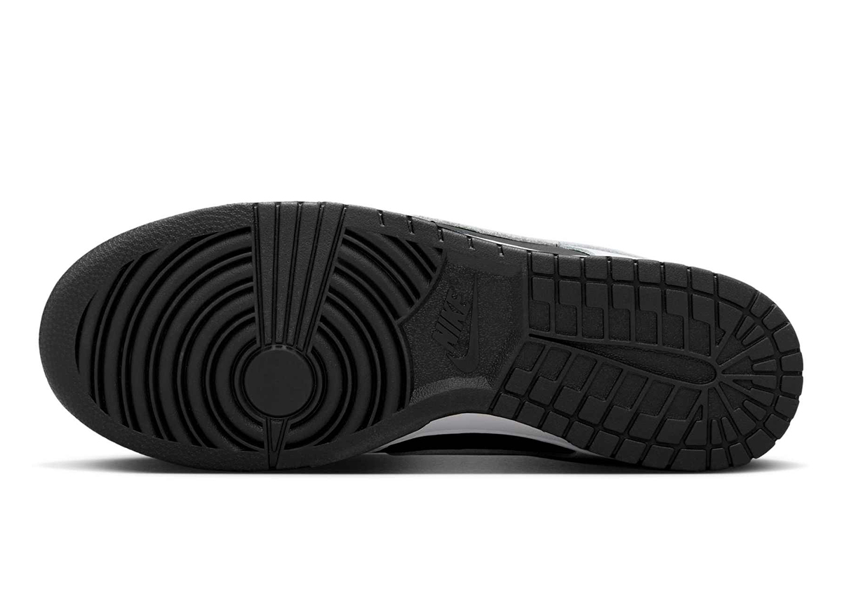 Nike Reverse Panda Dunks IB4620-141 | SneakerNews.com