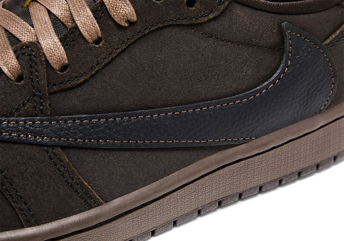 Velvet Brown Travis Scott Jordan 1 Low DM7866-202 | SneakerNews.com