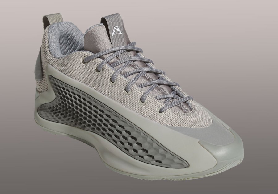 LaMelo Ball PUMA MB.05 First Look | SneakerNews.com