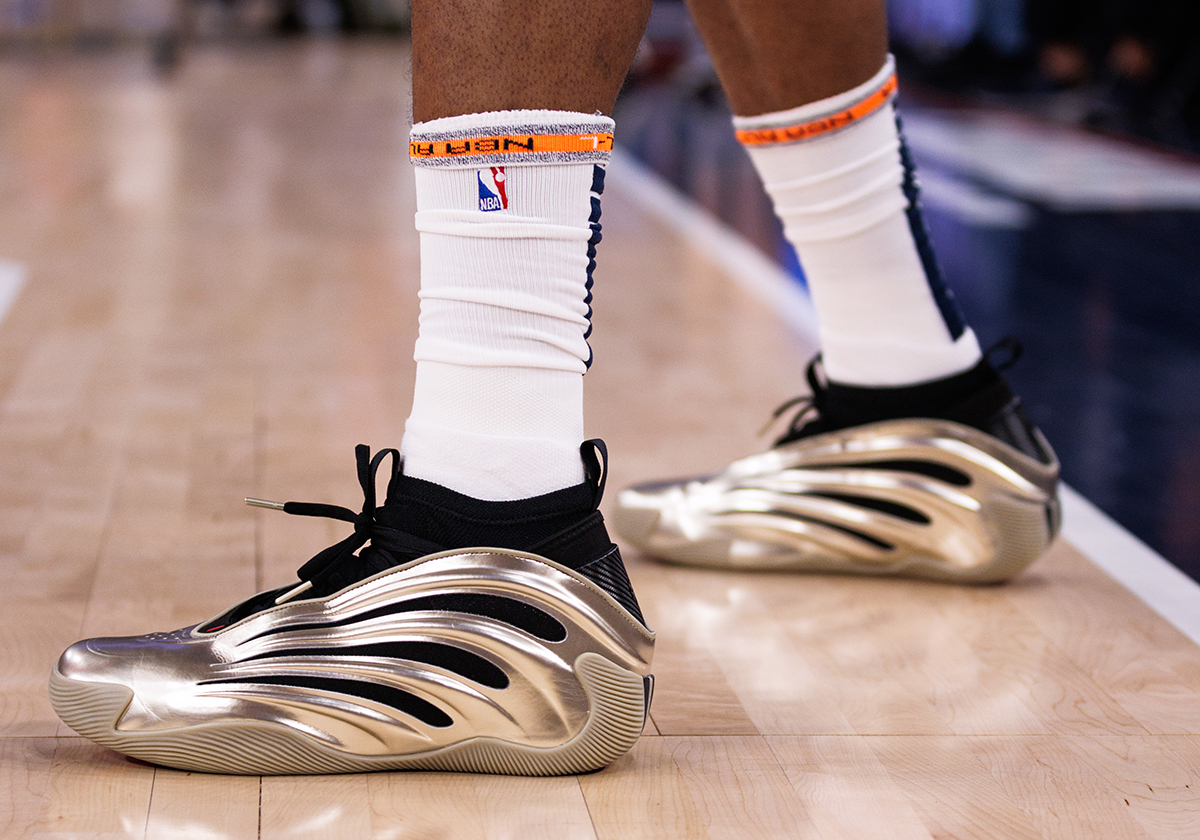 adidas Harden Vol. 9 "Cyber Metallic" JR2504 Debut | SneakerNews.com