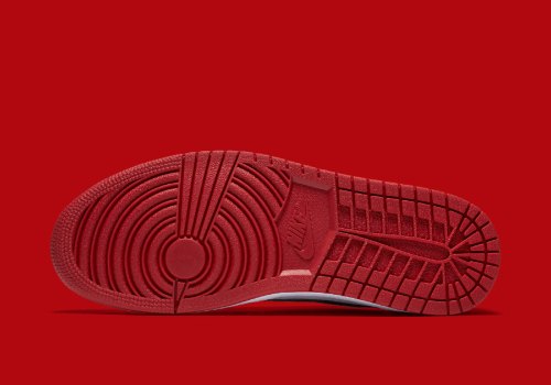 Air Jordan 1 Low Chicago HQ6998-600 | SneakerNews.com