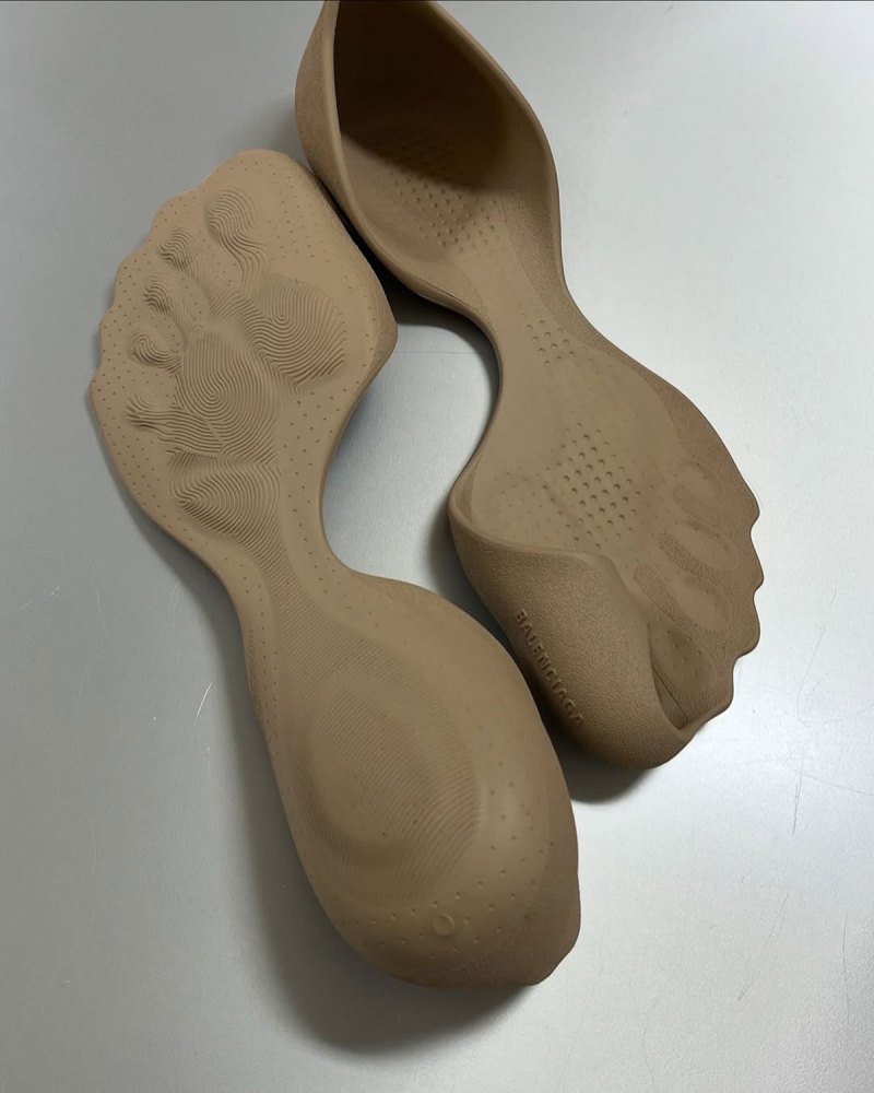 Balenciaga Barefoot Zero Shoe | SneakerNews.com