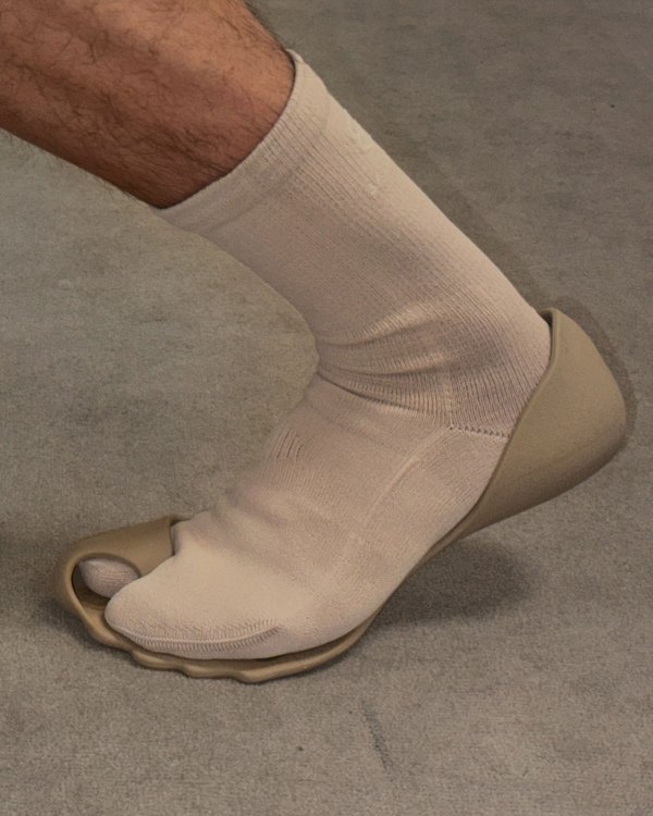 Balenciaga Barefoot Zero Shoe | SneakerNews.com