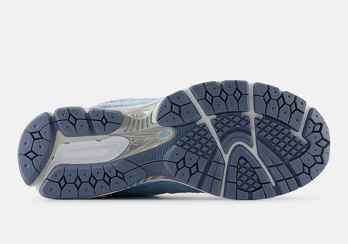 New Balance 2002R "Bright Sky/Chrome Blue" M2002RBU | SneakerNews.com