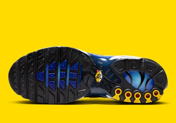 Nike Air Max Plus "Hyper Blue" DX0755-001 | SneakerNews.com