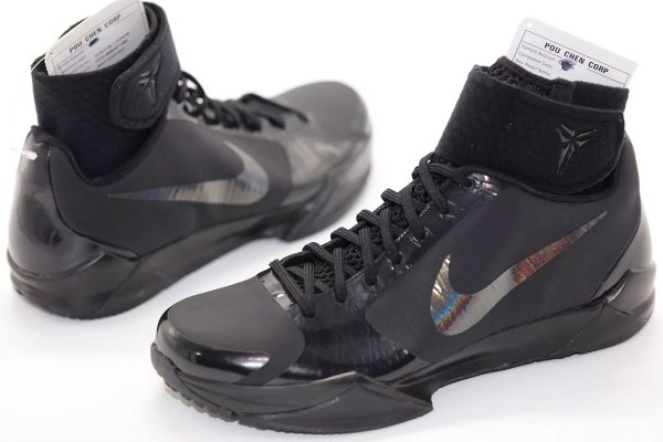Nike Kobe 5 Supreme 2010 "Blackout" Sample | SneakerNews.com