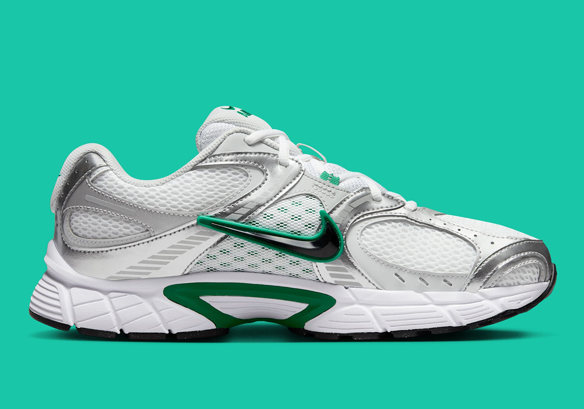 Nike V5 RNR Spring 2025 Colorways | SneakerNews.com