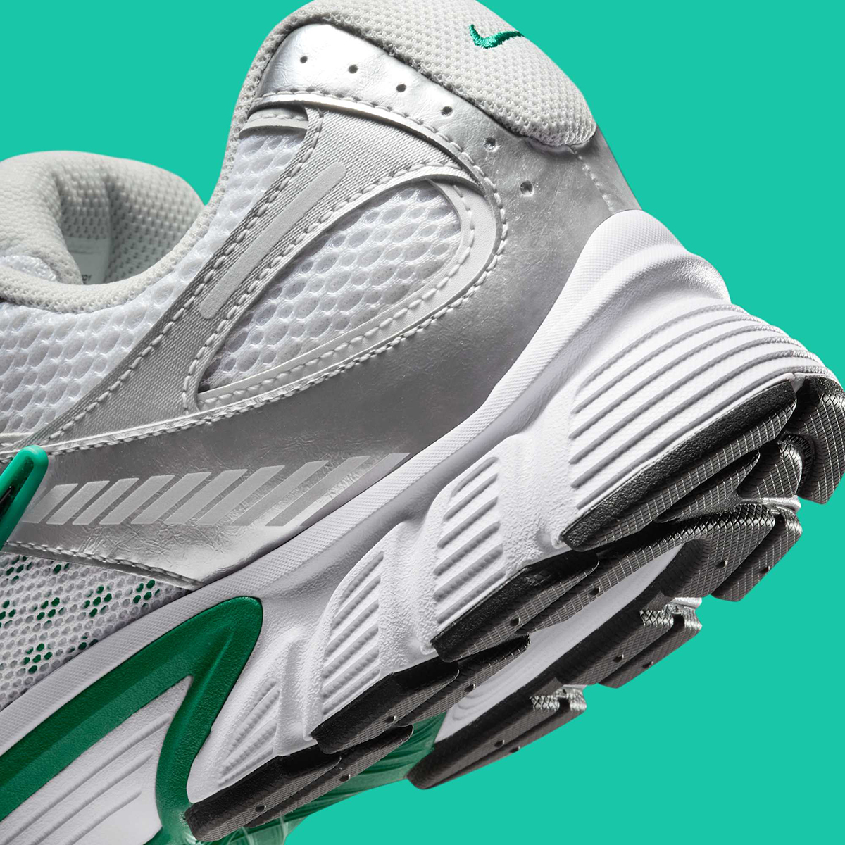 Nike V5 RNR Spring 2025 Colorways | SneakerNews.com