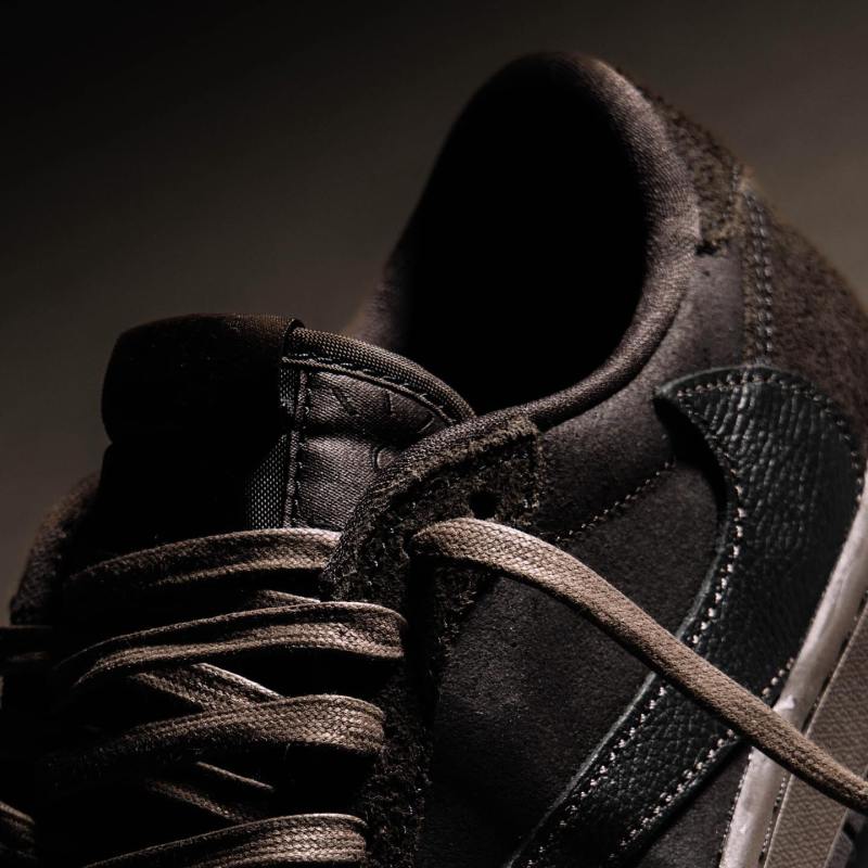 Velvet Brown Travis Scott Jordan 1 Low Raffles | SneakerNews.com