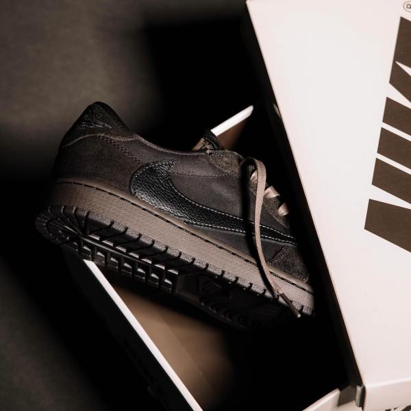 Velvet Brown Travis Scott Jordan 1 Low Raffles | SneakerNews.com