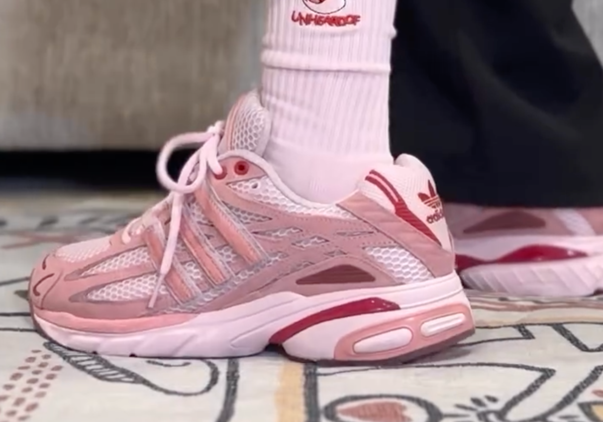 Unheardof adidas Adistar Cushion 3 Piggy Runner | SneakerNews.com