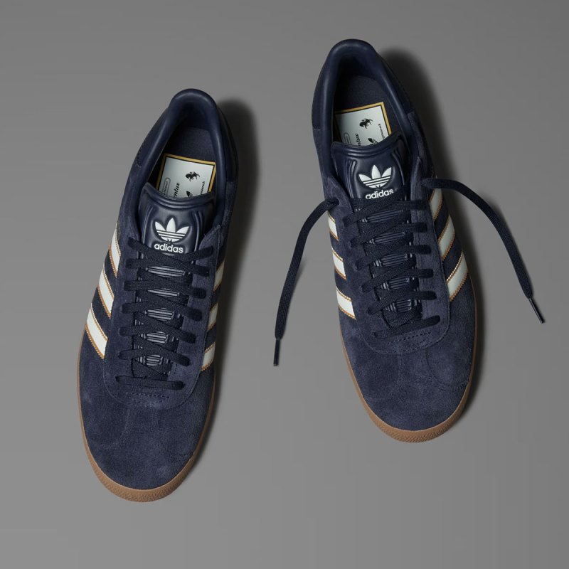 Juventus adidas Gazelle JS3044 | SneakerNews.com