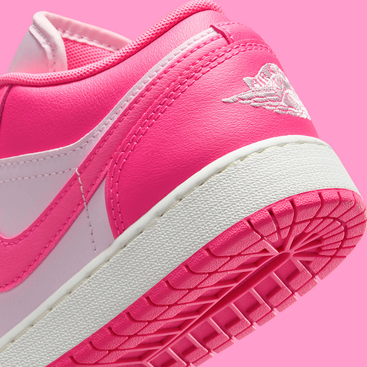 Valentine's Day Jordan 1 Low GS 553560-661 | SneakerNews.com