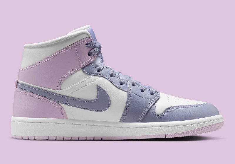 Air Jordan 1 Mid "Indigo Haze/Doll/White" BQ6472-510 | SneakerNews.com.