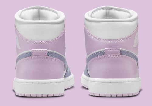 Air Jordan 1 Mid "Indigo Haze/Doll/White" BQ6472-510 | SneakerNews.com.