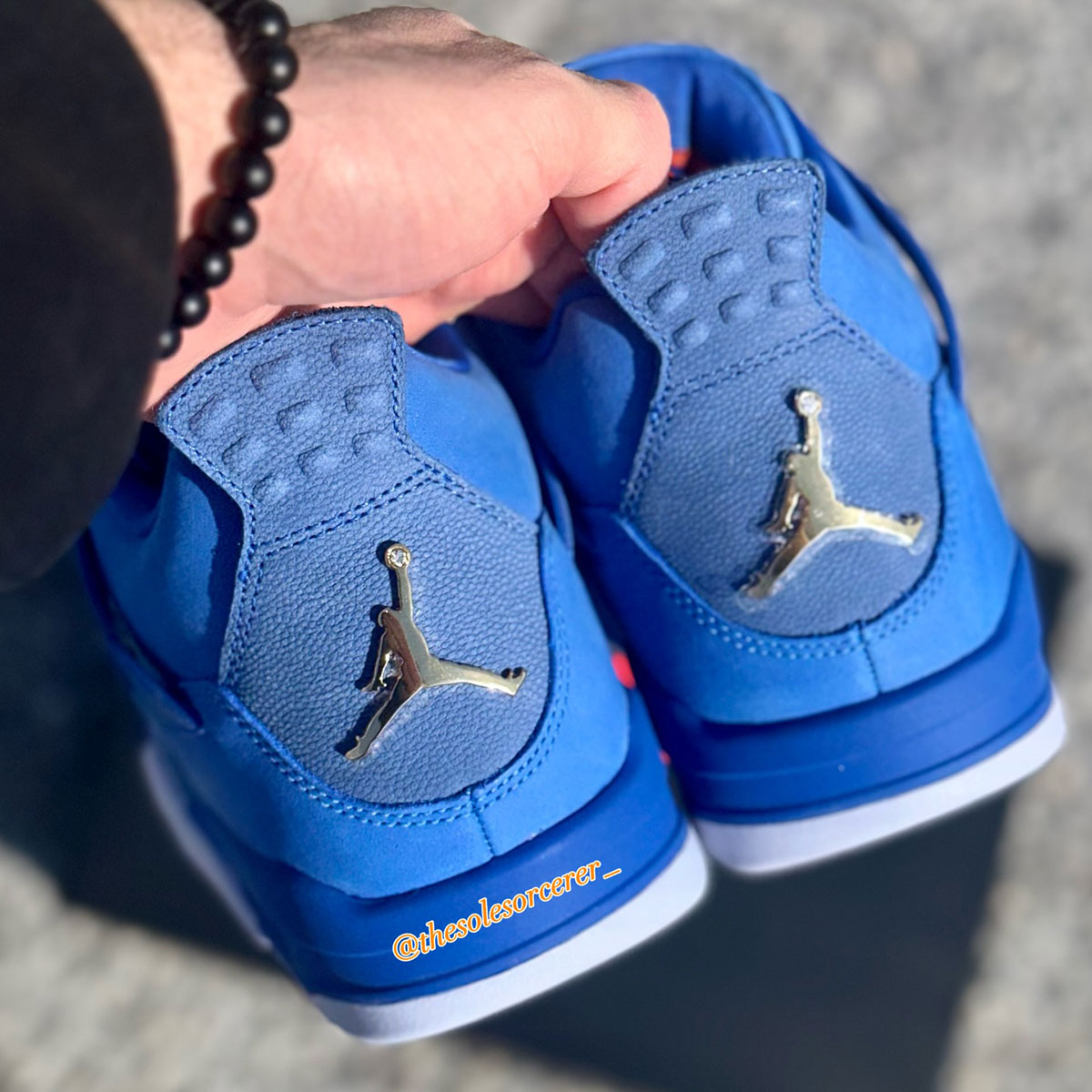 Air Jordan 4 "Florida Gators" PE 2025 | SneakerNews.com