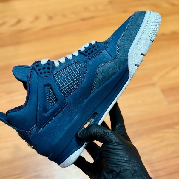 Air Jordan 4 "Howard University" PE | SneakerNews.com