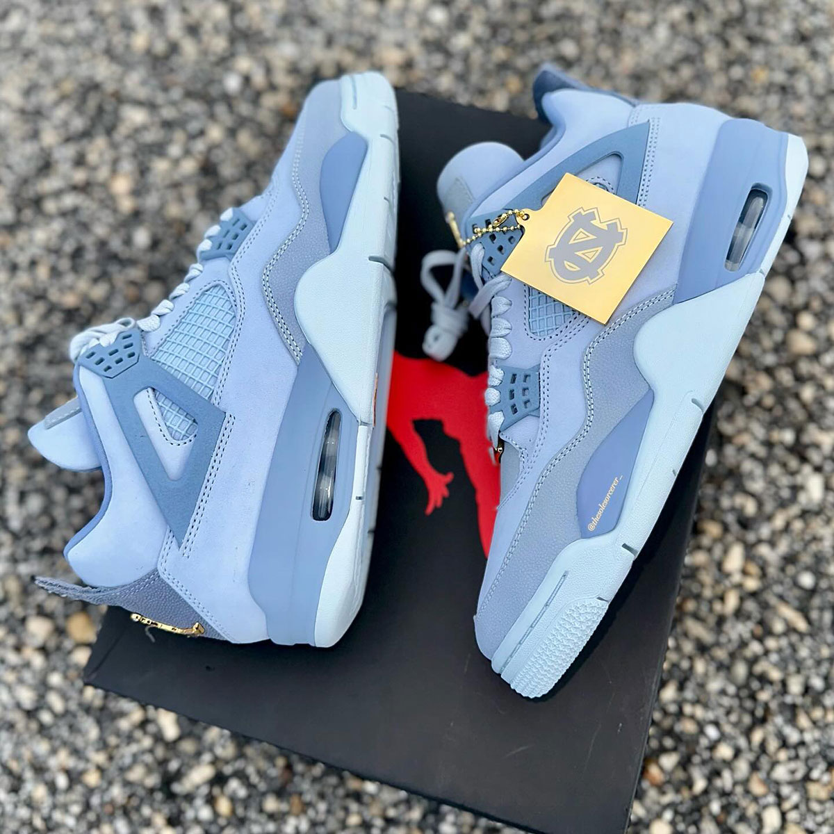 UNC Jordan 4 PE 2025 | SneakerNews.com