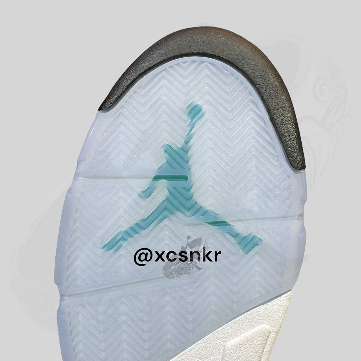 Air Jordan 5 "Grape" 2025 HQ7978-100 | SneakerNews.com