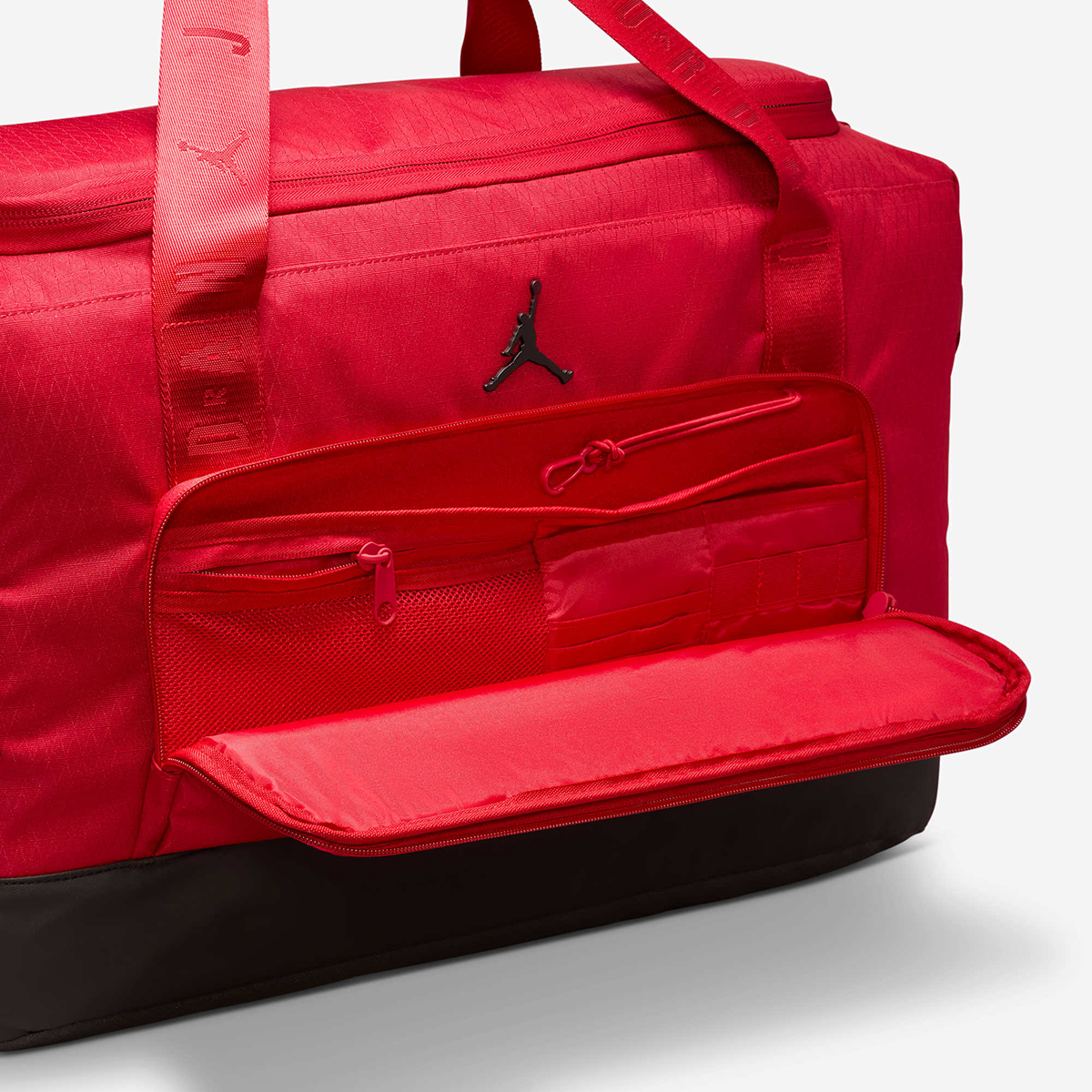 Jordan Collectors Duffel Bag | SneakerNews.com
