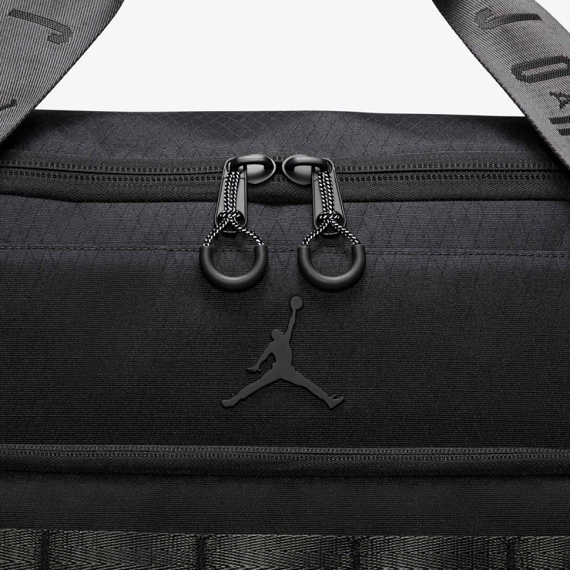 Jordan Collectors Duffel Bag | SneakerNews.com