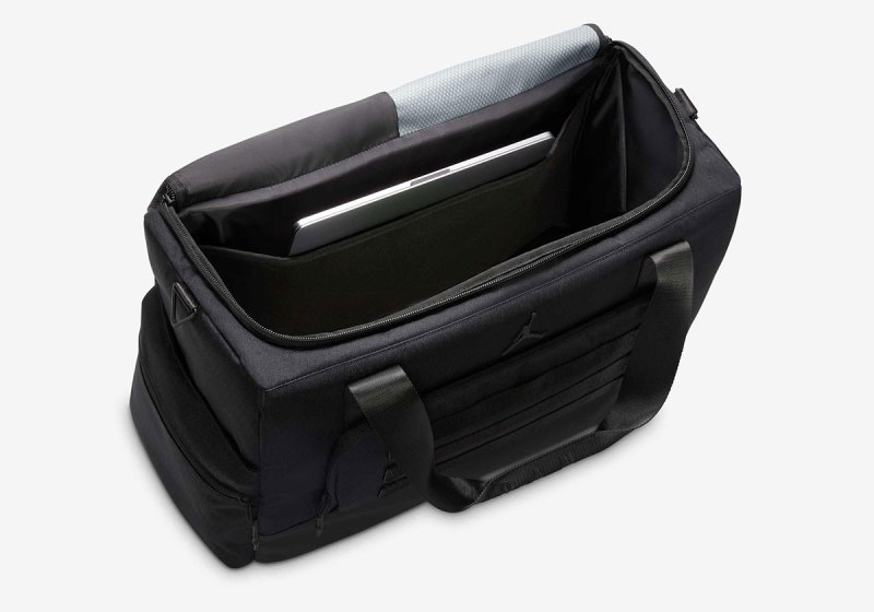 Jordan Collectors Duffel Bag | SneakerNews.com