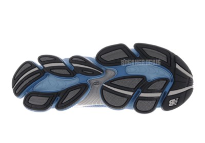 New Balance 2000 ABZORB First Look | SneakerNews.com