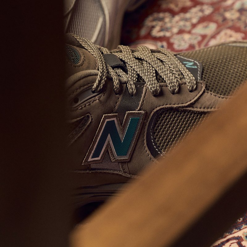 New Balance 2002R U2002ROA U2002ROB | SneakerNews.com