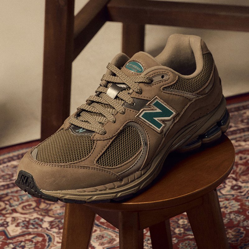 New Balance 2002R U2002ROA U2002ROB | SneakerNews.com