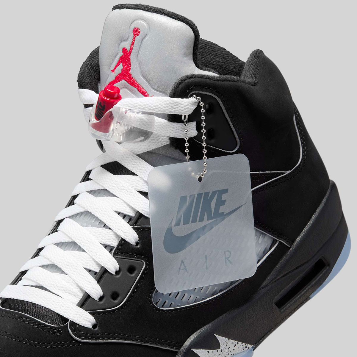 Jordan 5s "Black Metallic Reimagined" | SneakerNews.com