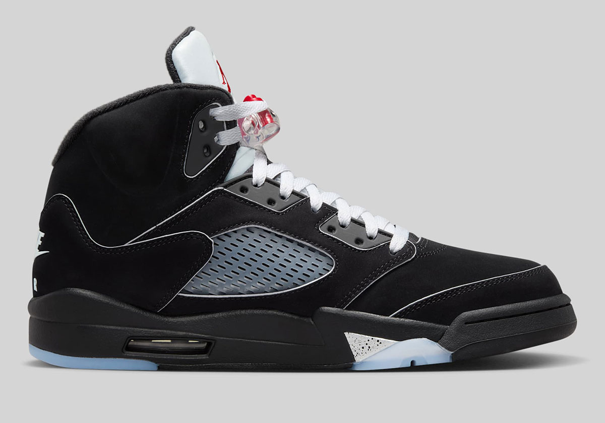 Jordan 5s "Black Metallic Reimagined" | SneakerNews.com