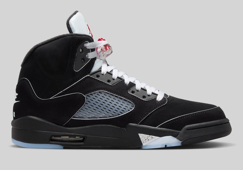 Jordan 5s "Black Metallic Reimagined" | SneakerNews.com