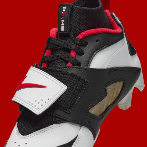 Diamond Turf Nike Cleats 2025 | SneakerNews.com