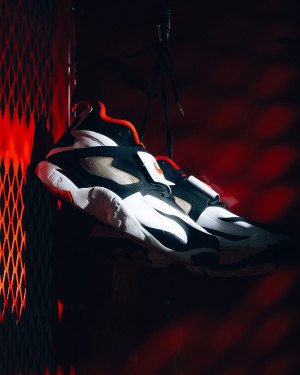 Nike Air Diamond Turfs FZ8224-100 | SneakerNews.com