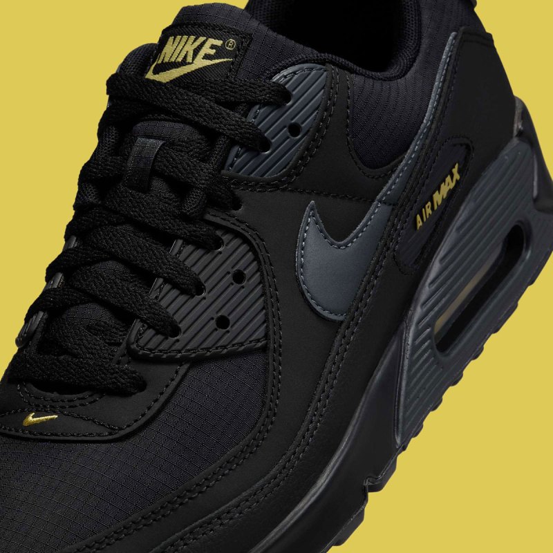 Nike Air Max 90 "Batman" IB7680-001 | SneakerNews.com