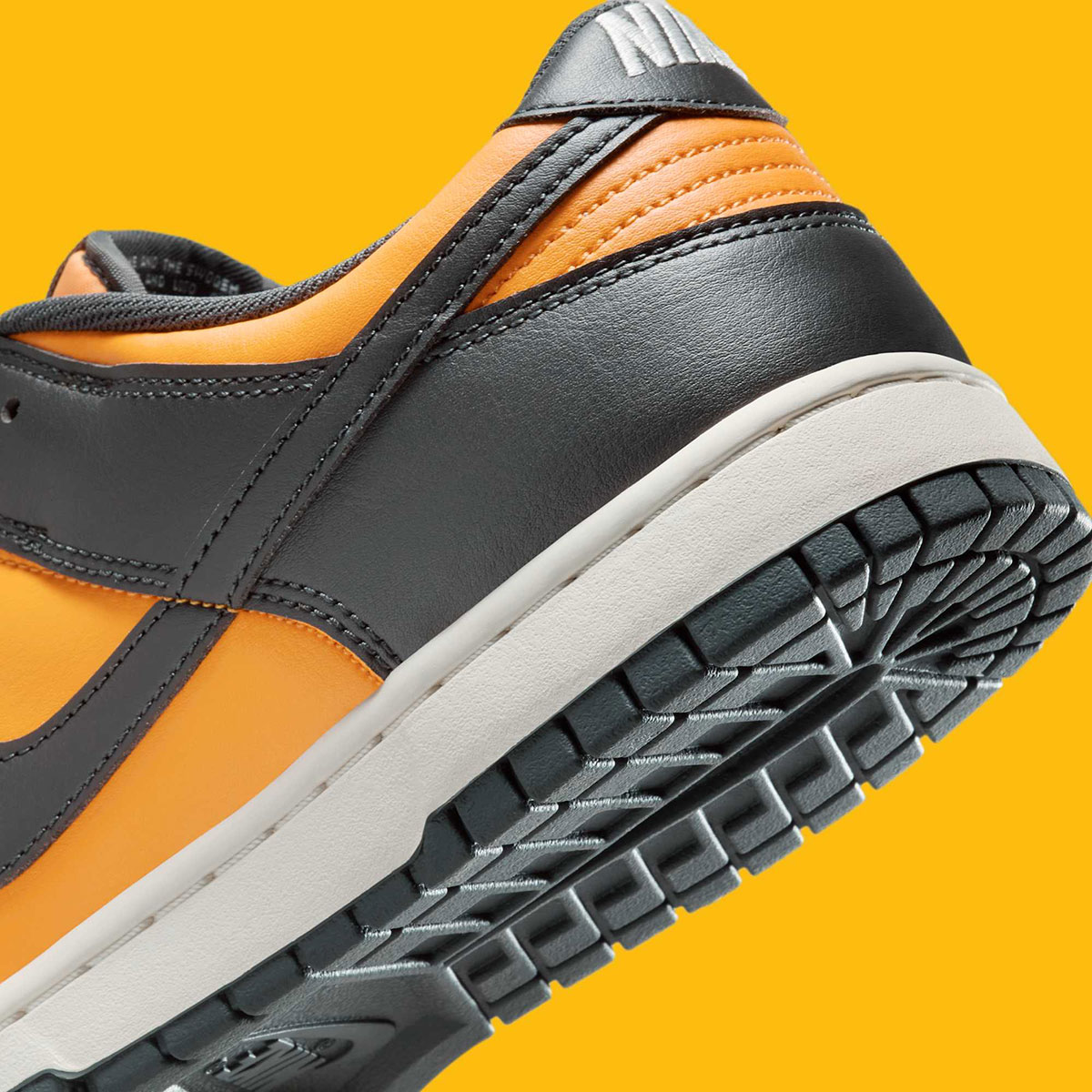 Nike Batman Dunk HF5441-700 | SneakerNews.com