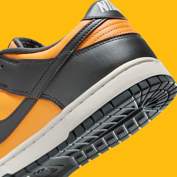 Nike Batman Dunk HF5441-700 | SneakerNews.com