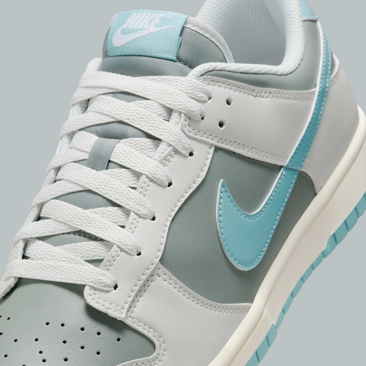 Nike Dunk Low "Photon Dust/Denim Turquoise/Smoke Grey" HF5441-001 ...